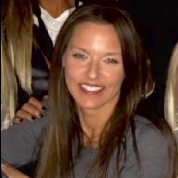 Jessica's Closet (@j_hamelin) | Poshmark